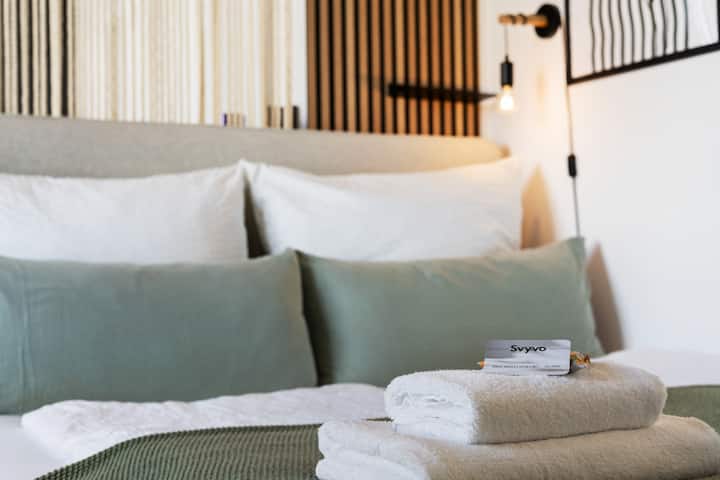 Delux Studio Close To Centre | Parking & Kitchen - Cologne