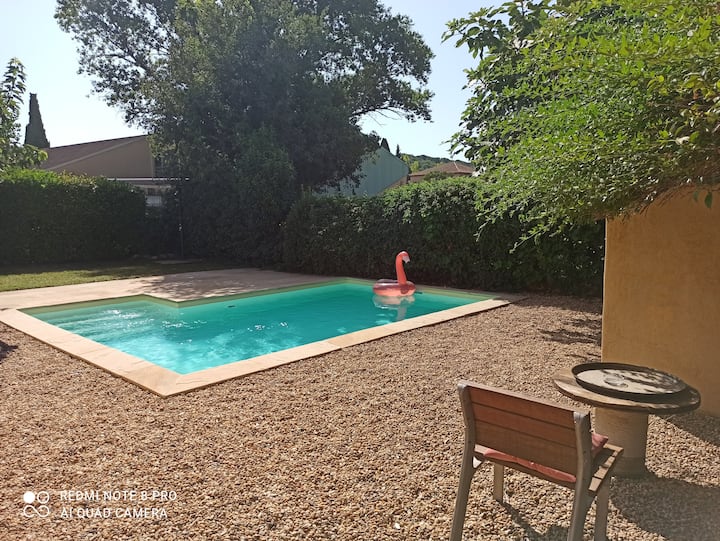 Jolie Maison De Plain-pied Avec Piscine à Velaux - La Fare-les-Oliviers