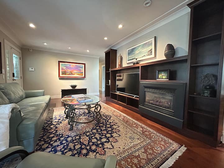 The Pandosy Art House - Kelowna