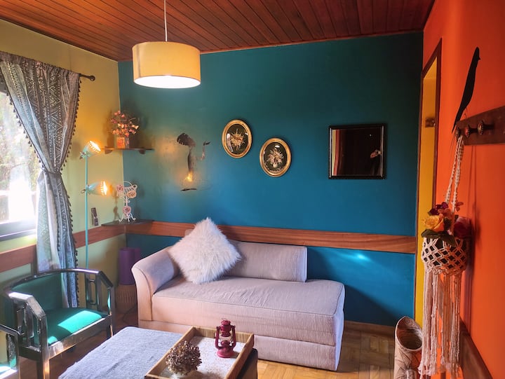 Casa Colorida E Barata Com Vista Incrível. - Campos do Jordão