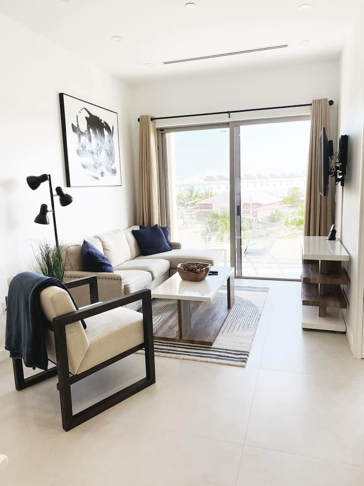 Stylish Centrally-located New One Bedroom! - 開曼群島