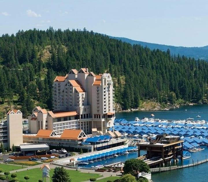 Furnished Coeur D'alene Dt Condo - Lake Coeur d'Alene, ID