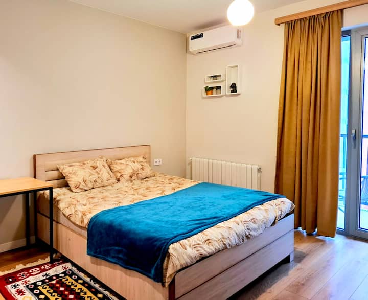 Lovely Studio Apt In M2 Saburtalo. 5th Floor. - Tbilisi
