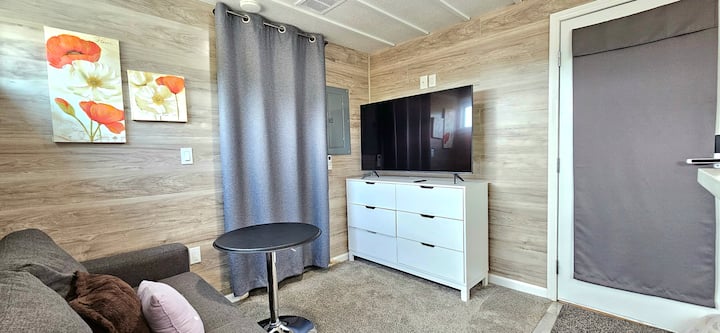 Live Big In The Tiny Home - Hillsboro, OR