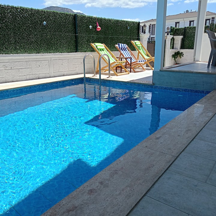 Lavanta Villaları2
Aile Için Tatil Konutu - Dalaman