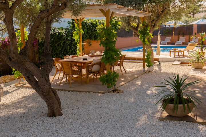 Villa With Sea View And Pool - Torredembarra