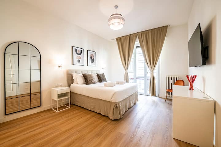 -20% (Centre 5 Min) 120m² + Big Rooms + Patio - Florence