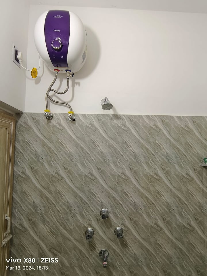 5 Min Walking From Iskcon - Nabadwip