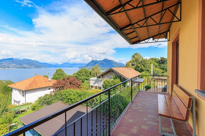 Casa Lilla | Lakeview Flat And Garden Above Stresa - Stresa