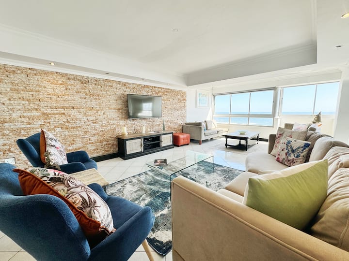 Endless Sea Views - Camps Bay