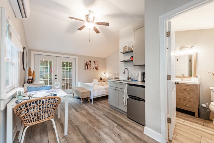 Twigy's Cozy Studio In Downtown Orlando - Orlando, FL