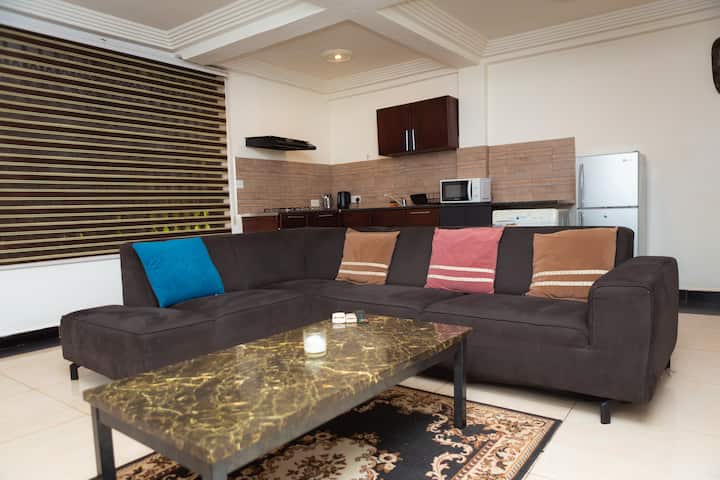 Cozy Spacious One-bed Apartment - Ghana