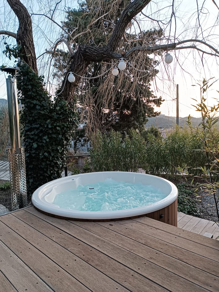 Bains & Rituels De Saint-clair
Suite Ignis & Spa - Saint-Zacharie