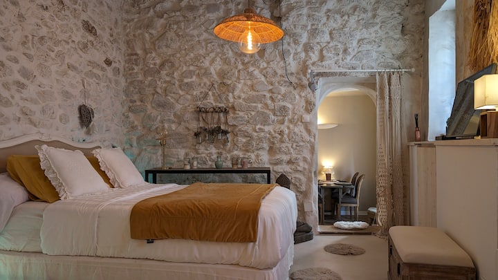 Joli 2 Pièces Au Cœur Du Suquet Cosy Calme - Cannes