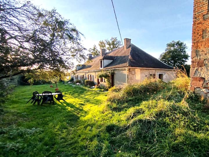 Gîte Des Fours - Studio Le Lavandin - Arboretum de Balaine