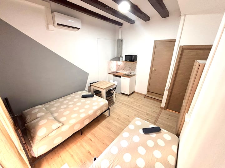 Apartamento-estudio En Centro/ac/b - Barcelona