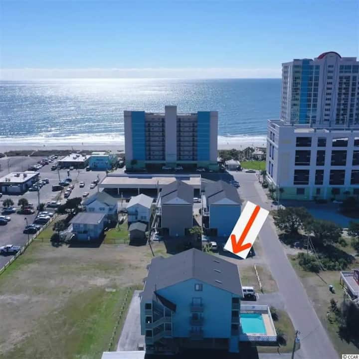 Modern Beach Condo, 2 Bed W/ Pool - North Myrtle Beach, SC
