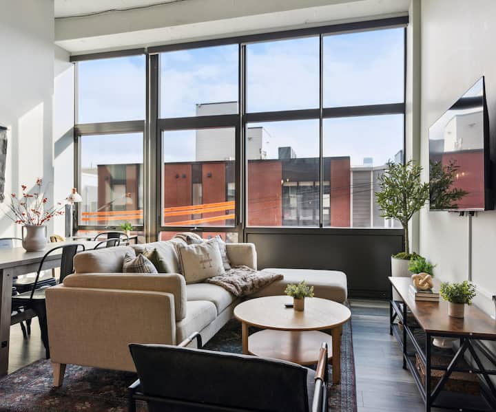 Rooftop, Gym, Game Room | Urban Haven - Philadelphia, PA