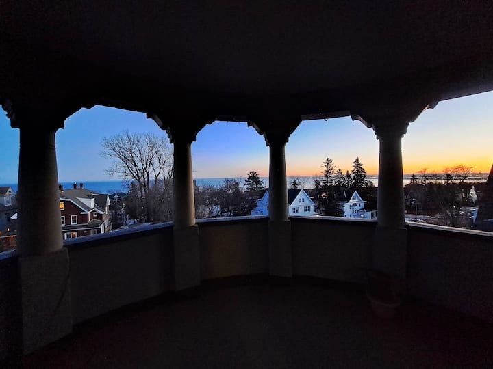 Lakeview Penthouse - Duluth, MN