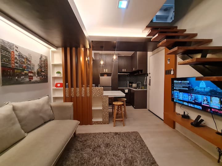 Cozy 2br In Bgc Near Golf Course, Netflix - Taguig