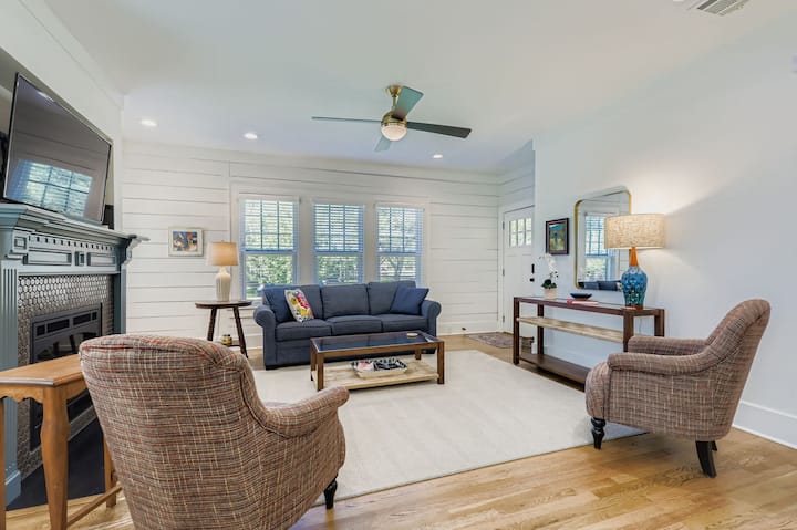 Old Town Bungalow. Walkable To Su, Park & Square - Georgetown, TX