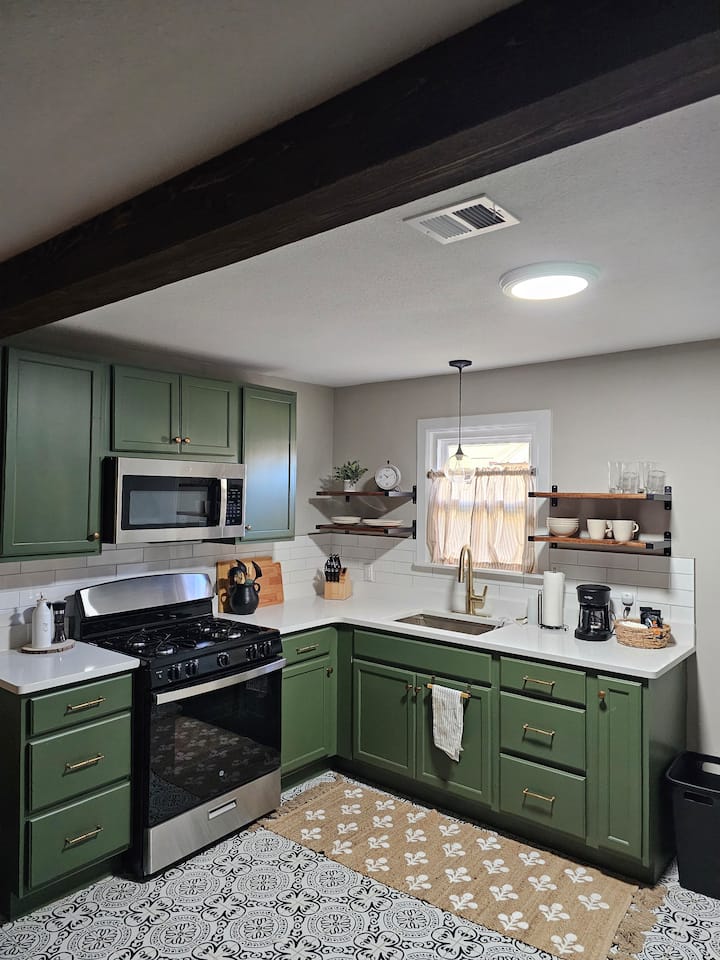 Newly Remodeled Duplex A - Big Spring State Park, Big Spring