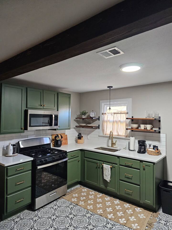 Newly Remodeled Duplex A - Big Spring State Park, Big Spring