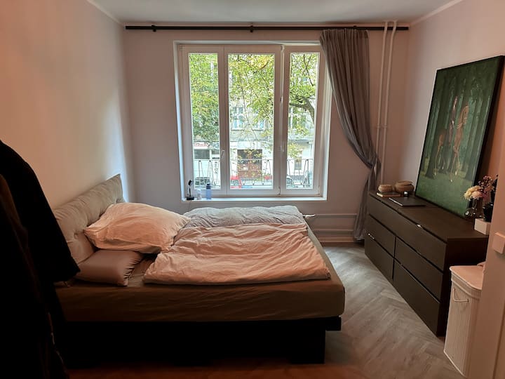 Sonniges, Kühle 2-zimmer Wohnung - Berlin