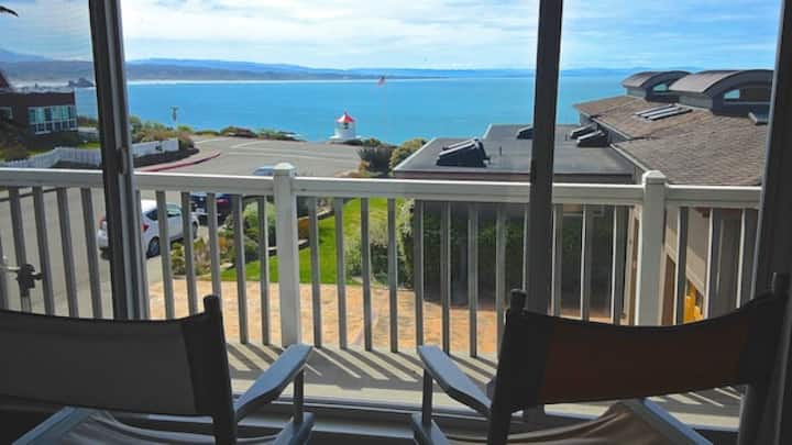 Seabreeze, Panoramic Views! - Trinidad, CA