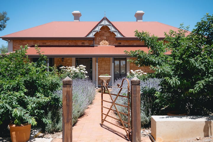 Mintaro Manse - Luxury Accommodation - Clare