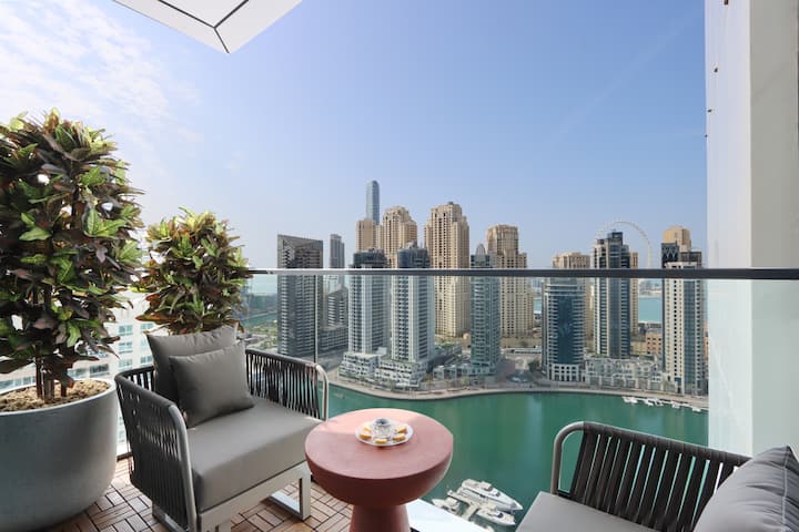 1br Gem With Stunning Marina Views, Close To Metro - Dubai