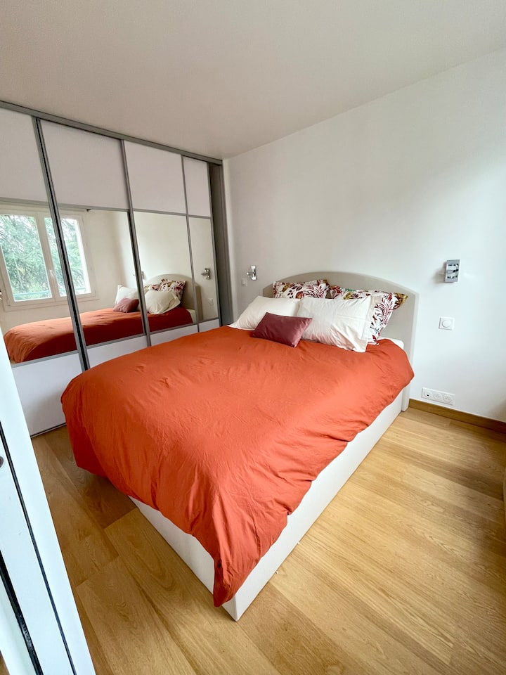 Appartement Aux Portes De Paris - Tout Confort - ibis Clamart Paris Velizy
