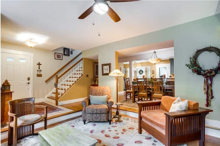 Quiet Charlottesville Townhouse 5 Mins From Uva - Charlottesville, VA