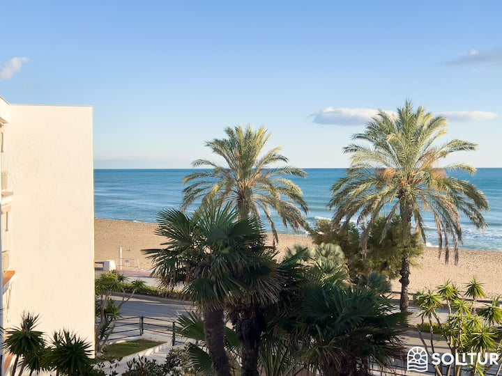 Estudio Frente Mar Para Disfrutar De Costa Dorada - Coma-ruga
