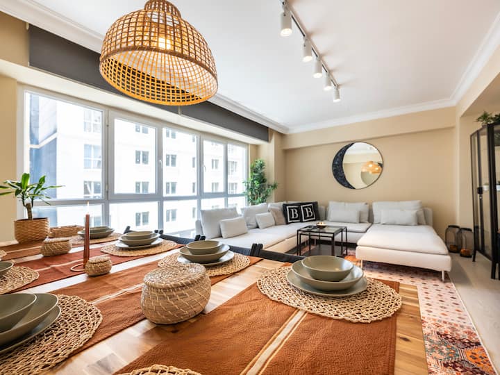 Best Home W/colorful&cute Decor W/two Bathrooms - Istanbul