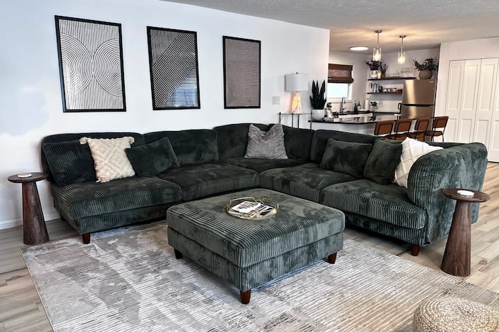 5 Min Iu: Private Parking, Fast Wifi, Pristine - Oliver Winery, Bloomington