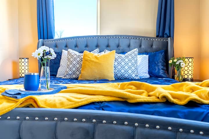 King Bed/2 Tvs/private Yard/dogs - Page
