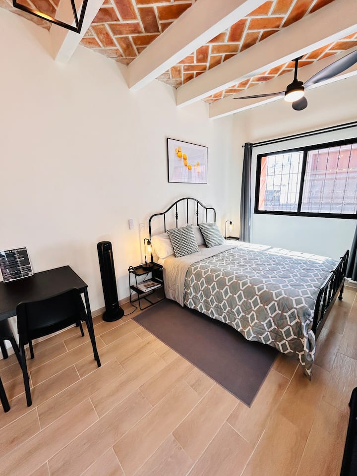 Lemon B. Charming Loft In The Heart Of Tx For 2p - Tequisquiapan