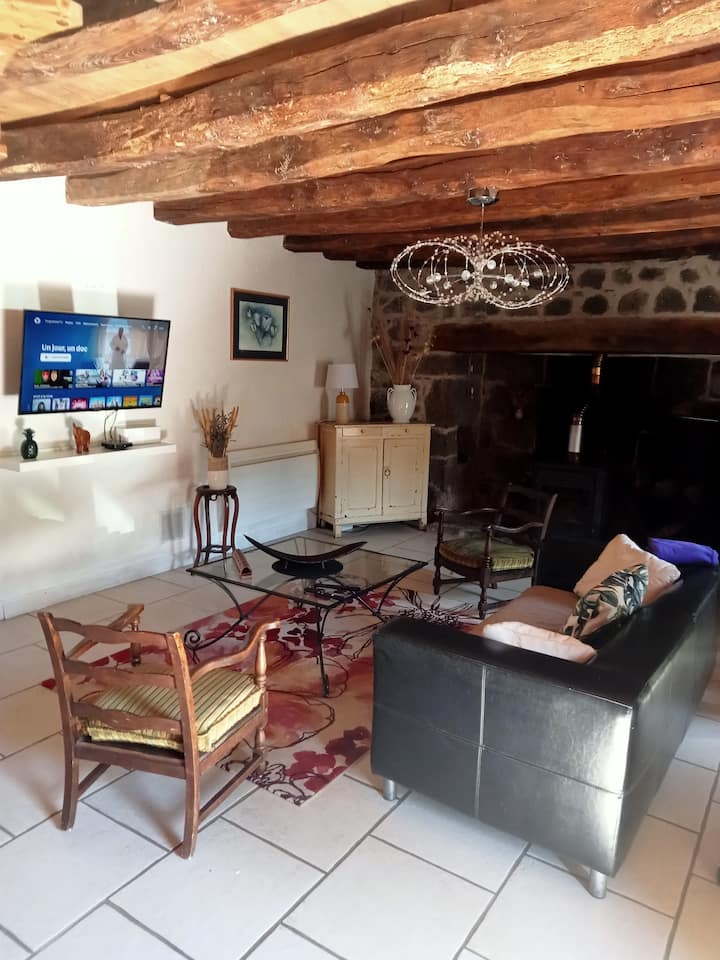 Maison à Fontanges. - Salers