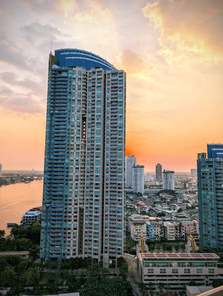 Riverside Sunset View - 31st Floor 1br Condo - Bangkok