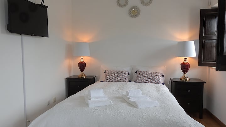 Quarto: 2 Pessoas Com Wc Privado - Óbidos
