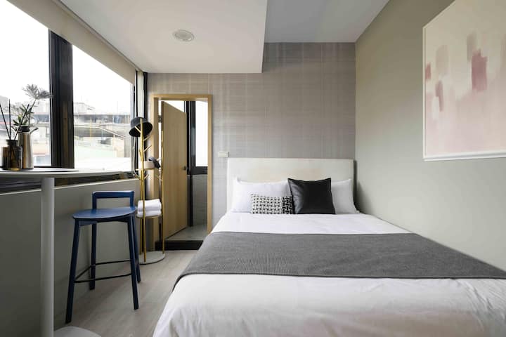 灰色空間A、b / Mrt西門3分鐘 /2房2衛0廳/4人. - Taipei