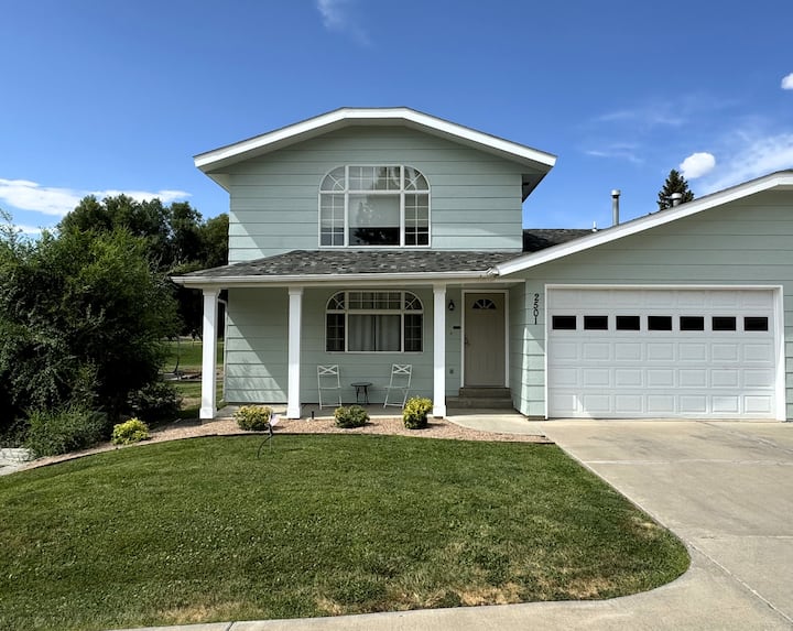 Caddy Shack (Both Sides) - Montrose, CO