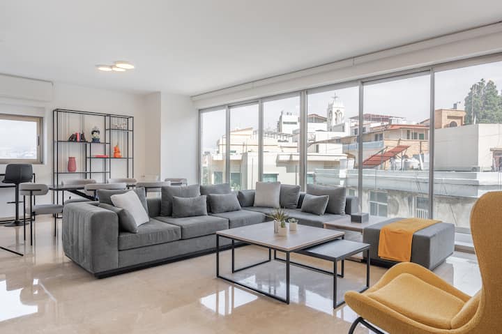 Beautiful 2 Br Apt In Mar Mikhael - 24/7 Power - Libanon