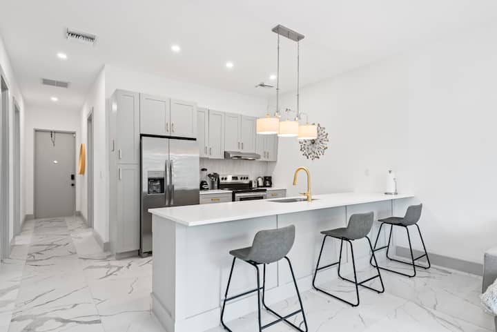 New! Refreshing Retreat Modern Condo In Nassau - Nasáu