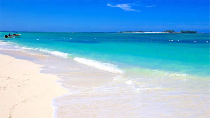 New! Fashionable Modern Condo In Nassau - Nassau