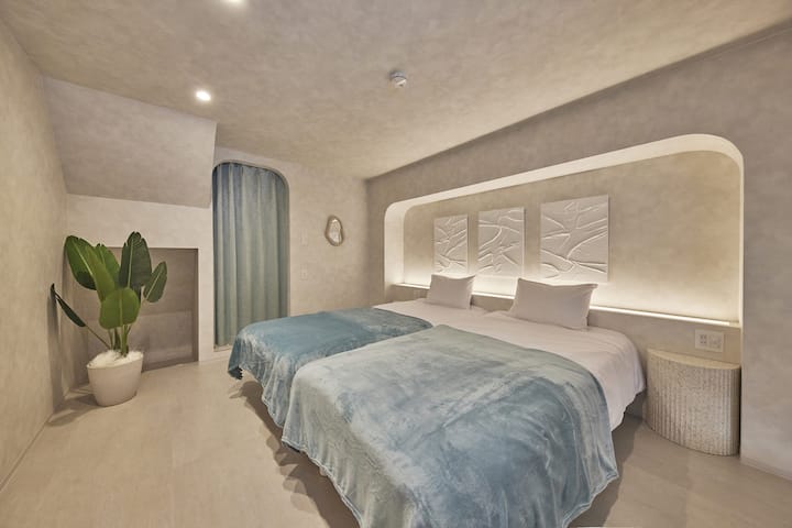 Accommodates Up To 12 Guests/just 1 Stop To Namba - Osaka