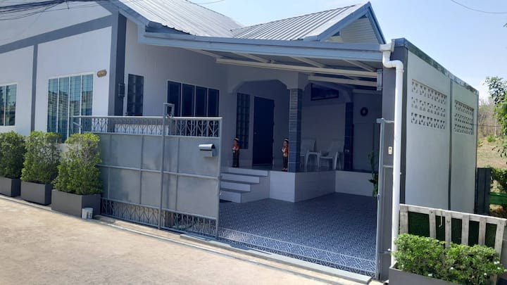 Family Home Close To City Center - Hua Hin