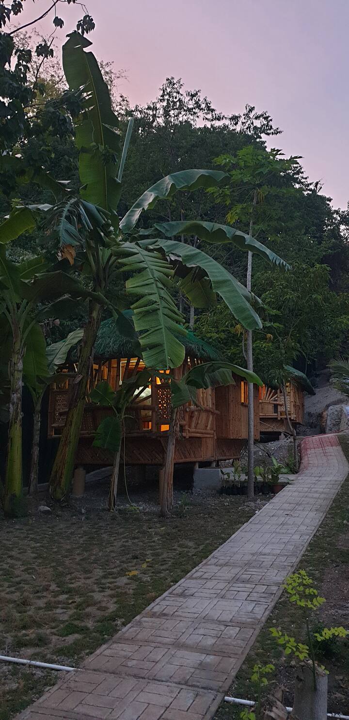 Nipa Hut Cabin #2 With Pool View - Samboan