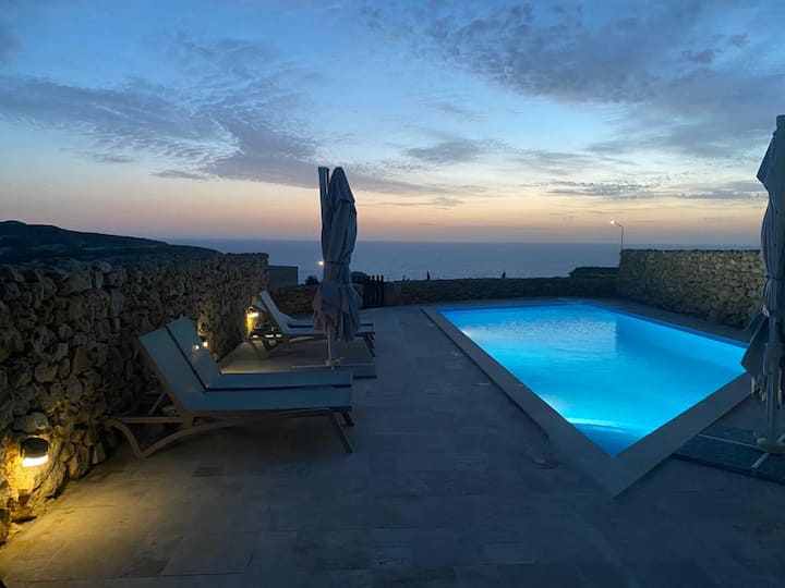 Dwejra Peak House - Malta